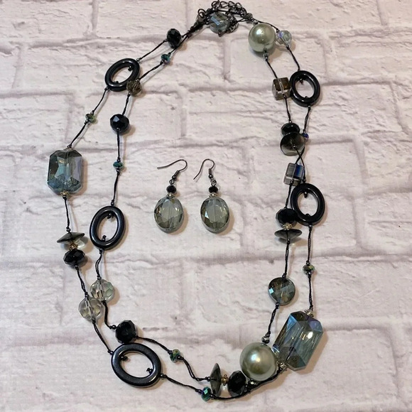 Premier Designs | Jewelry | Premier Designs Inc Necklace Earring Set ...